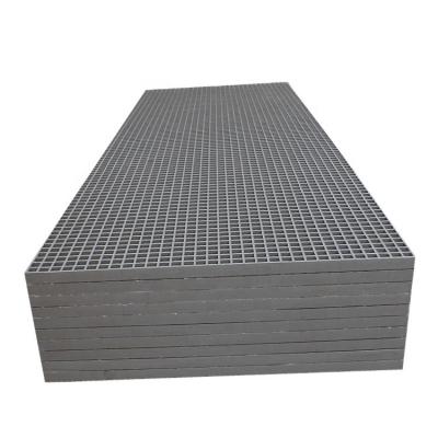 Cina Passaggio pedonale nero della vetroresina di 50*50mm che gratta la griglia del pavimento di trattamento delle acque di Frp in vendita