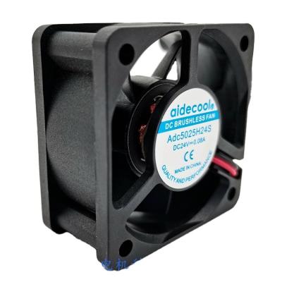 Cina Fan professionale di commutazione dell'alimentazione elettrica del ventilatore elicoidale senza spazzola 50*50*25mm originale della ventola di raffreddamento in vendita