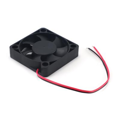 Cina supporto nero assiale senza spazzola della flangia della ventola di raffreddamento 50x50x10mm di CC 12V in vendita