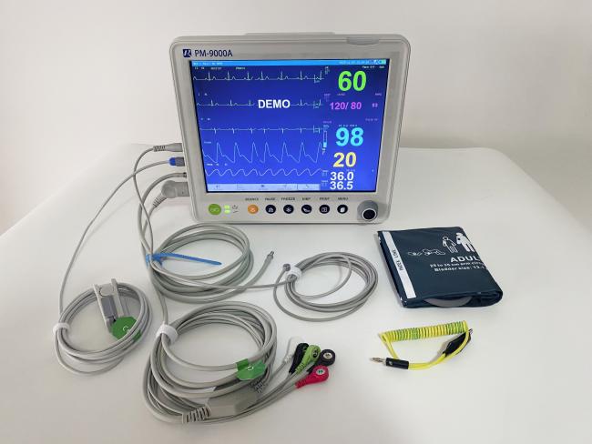 PM-9000A Multi Parameter Patient Monitor front view