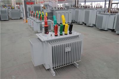 中国 電力トランスフォーマー 鉱物油型 オナン 2000kva オンロード 300kva オイルトランスフォーマー 販売のため