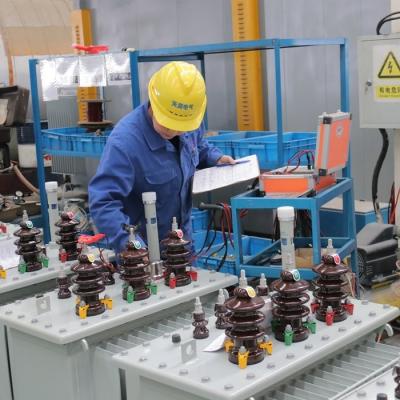 Cina Trasformatore di media tensione da 11kv a 0,4kv 50hz 200kva 400kva Gruppo vettoriale Dyn11 / Yyn0 in vendita