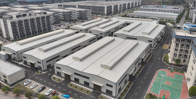 Petal-type sponge cleaning demonstration