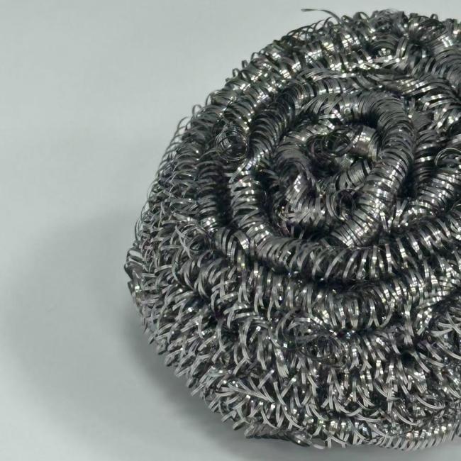 Packaged stainless steel wire cleaning balls
