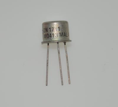 China 2N1711 NPN Transistor 50V/600mA 100MHz Frequency Low Saturation Voltage High Beta TO-39 Metal Package Industrial Temperature Range Reliable Switching General-Purpose Amplification for sale