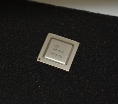 China ADC12DL3200ACF RF-Sampling ADC 12-Bit Resolution Dual 3.2GSPS Channels 6.4GBaud Rate JESD204B Interface Multi-Band Operation Ultra-Low Power Wide Analog Bandwidth Integrated Digital Down-Conversion for sale