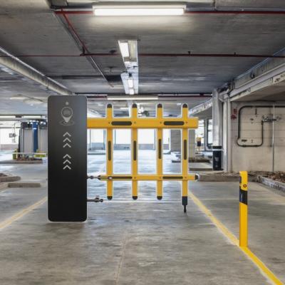 Китай VIP Parking Barrier Gate with RFID Access Control - Folded Arm Design продается