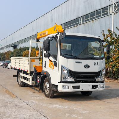 Cina Autocarro con cassone ribaltabile da 4 tonnellate 4*2 Gru a pressione idraulica piena Gru Camion con gru di sollevamento in vendita