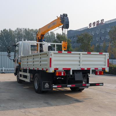Cina homan 4 ton telescopic boom truck mounted crane for sale in vendita