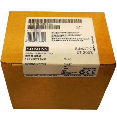 Cina SIEMENS 6ES7132-4BD02-0AA0  SIMATIC DP, 5 ELECTRONIC MODULES FOR ET 200S, 4 DO STANDARD 24 V DC/0.5 A, 15 MM WIDTH in vendita
