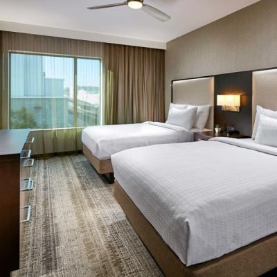 Cina Casegoods su ordine di ospitalità dell'hotel cinque stelle moderno di lusso FFE di stile, mobilia di legno della camera da letto dell'hotel in vendita