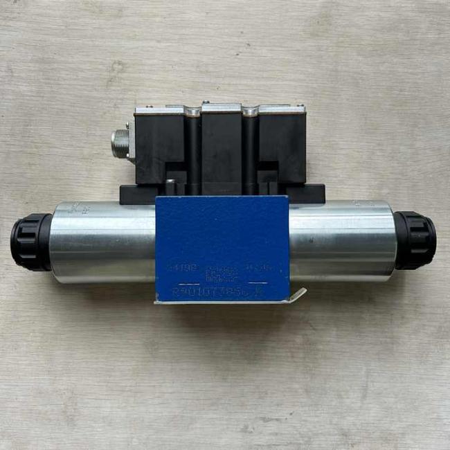 4WRAE 10E60-22/G24K31/A1V R900954083 Hydraulic Proportional Reversing Valve Made in Germany