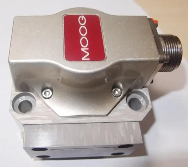 MOOG Electro-Hydraulic Directional Valve product image