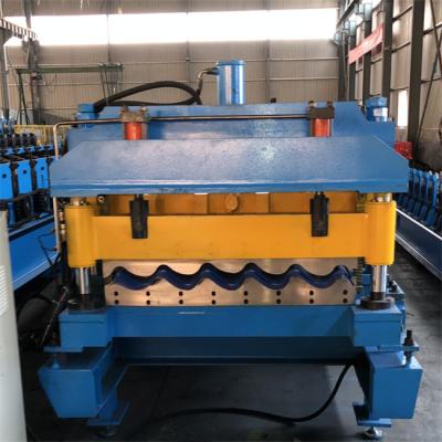 China High Speed Metal Glazed Tile Roll Forming Machine 0.3-0.8mm Automatic For Roof Panel for sale