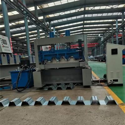 Cina Rotolo di Decking del pavimento d'acciaio di colore che forma spessore della macchina 0.8-1.5mm in vendita