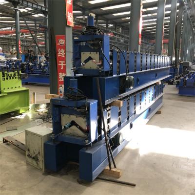 Cina Rotolo completamente automatico del cappuccio della cresta del tetto di Aluzinc che forma alta velocità della macchina usata per il pannello del tetto in vendita
