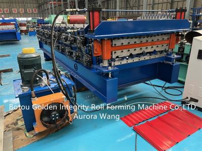 중국 물결모양 부등변 사각형 이중 레이어 롤 성형기 15 M/Min 판매용