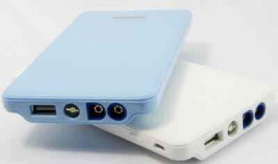 China Mini Portbale Auto Jump Starter Power Bank / Battery Charge 5400mAh for sale