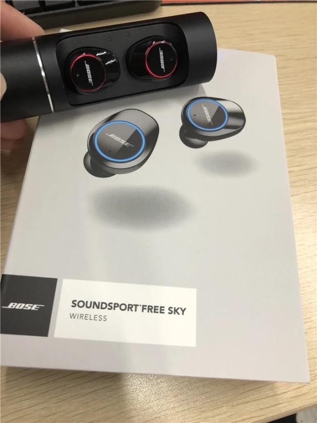 Soundsport Free Wireless Bluetooth Headphones Earbuds Earphones in-Ear Headphone