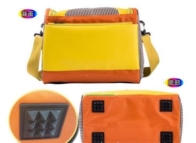 Cina Trasportatori di nylon del cane di Mesh Pet Shoulder Bag Outdoor di modo in vendita