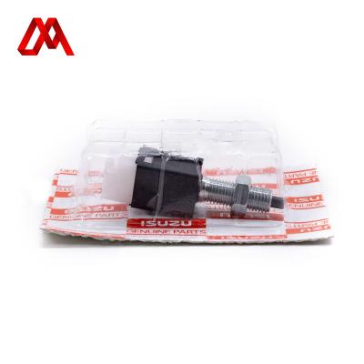 China Brake Light Switch ISUZU ELF 4HF1 IZUMI Auto Parts 8-97855-187-0 for sale