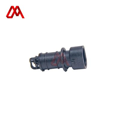 China Custom Air Temperature Intake Inlet Sensor 8121602440 For ISUZU UCS25 6VD1 for sale