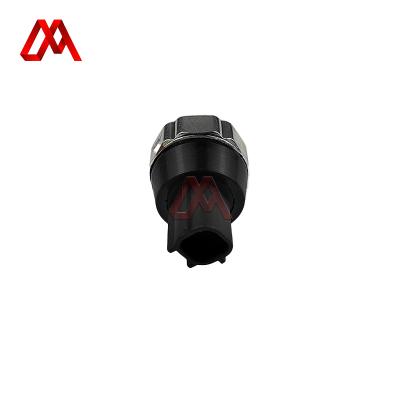 China 8-97176230-J 8-97176230-0 Oil Pressure Switch for ISUZU 4HF1 Engine 700P Series Truck for sale