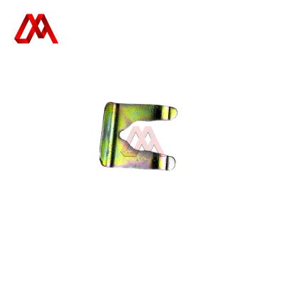 China Truck Gearbox Shift Cable Retainer Clip 01030 Replacement for Isuzu 100P 4JB1 Engine for sale