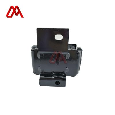 China Engine Mounting 8-97120498-0 8971204980 For ISUZU NPR 4HF1 Truck Engine Support Bracket Truck Spare Parts for sale