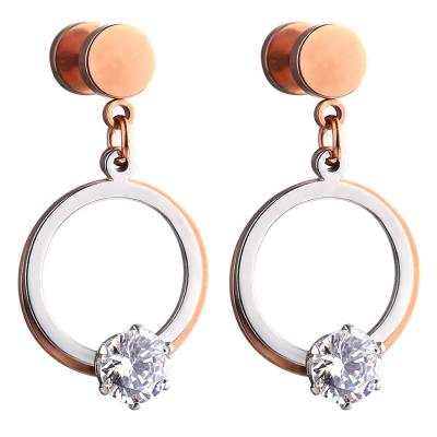 China El nuevo oro de los pendientes del zircon del estilo plateó los pendientes shinning del aro para las muchachas en venta