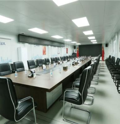China Casa de contêineres pré-fabricada de cor personalizada para pequenas lojas domésticas à venda