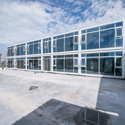 Cina Prezzi della casa prefabbricata in acciaio con bisogno di materiale e appartamento da 40 piedi con servizio OEM / ODM in vendita