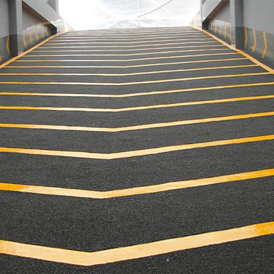 China Mold Resistance Self Leveling Concrete 60MPa Non Slip Epoxy Floor Coating for sale