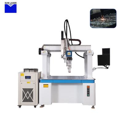Cina Macchina di saldatura laser a batteria al litio cilindrica 6000W Macchina di saldatura laser a batteria con monitor Ccd in vendita