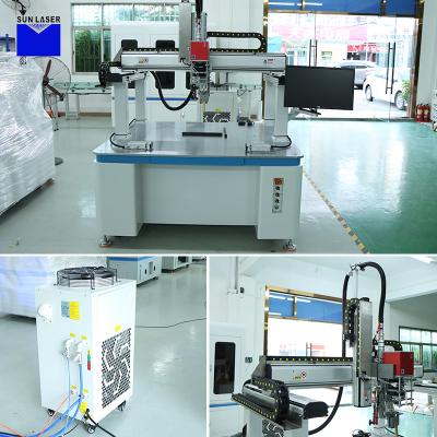 China Máquina de soldadura a laser de bateria de lítio quadrada totalmente automática cilíndrica com modo de soldadura avançado CW/PWM à venda