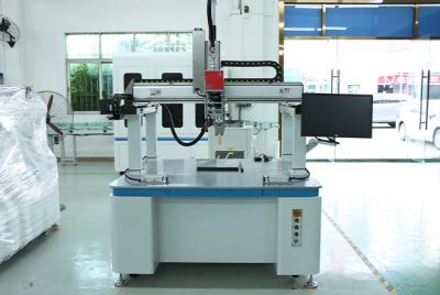 Cina Macchina di saldatura laser a fibra Raycus completamente automatica 1000W 2000W con sistema di raffreddamento ad acqua esterno in vendita