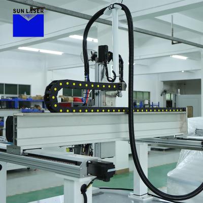 China Máquina de soldadura por láser de baranda totalmente automática para soldadura hermética de cubierta de batería cuadrada y haz de 1.4M2 en venta