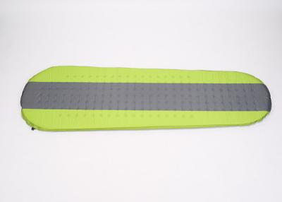 Cina L'auto verde/grigio che gonfia la stuoia di sonno ha personalizzato i logo 72 * 20 * 3. 5In in vendita