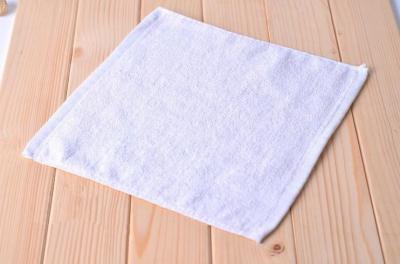 China White Hotel Small Kitchen Tea Towels Disposable With Cotton Blended Fabric for sale
