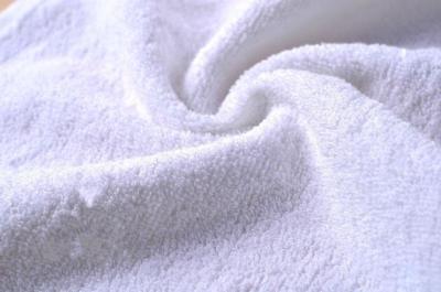 China White Hotel Small Kitchen Tea Towels Disposable With Cotton Blended Fabric for sale