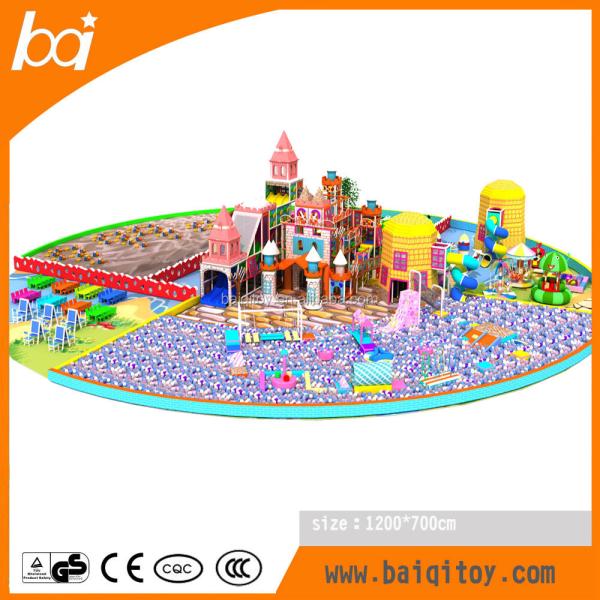 Quality Factory Price Children Maze Commercial Kids Indoor Soft Playground for Sale for sale