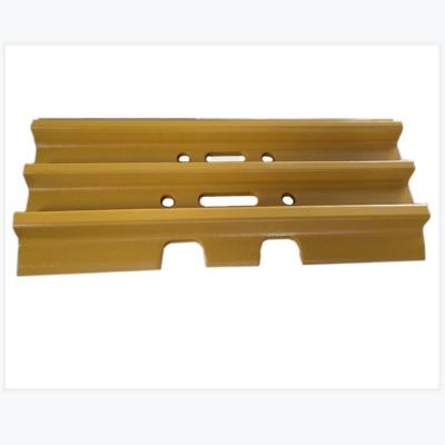 China Highly durable HRC37-49 Pc200 track shoes for excavator triple grouser track pad for sale