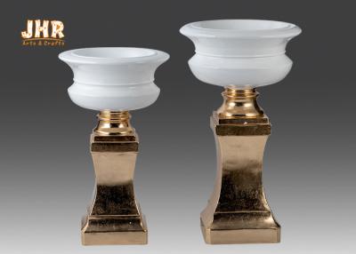 Cina Vaso di fiore bianco lucido della vetroresina con i vasi del pavimento del piedistallo della foglia di oro in vendita