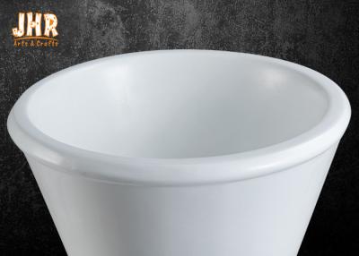 China Witte van de Vazenhomewares van de Glasvezelvloer Belangrijkste van het de Puntenhuwelijk Decoratieve Lijstvazen Te koop
