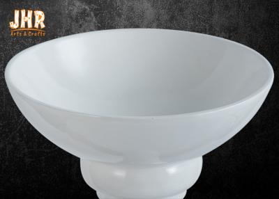 China Vasos brancos lustrosos do assoalho dos potenciômetros de flor da fibra de vidro de 3 partes com suporte à venda