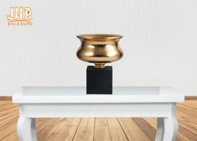 Cina I vasi della Tabella dei vasi da fiori della vetroresina della foglia di oro hanno glassato le piantatrici basse nere del vaso in vendita