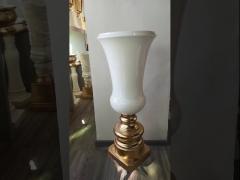 Two Sizes Glossy White Fiberglass Centerpiece Table Vases With Gold Pedestal Base