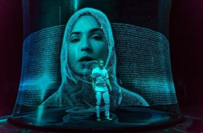 China Highly Transparent Fireproof B2 Hologram Mesh Screen with 78% Transmittance for 3D Stage Shows for sale