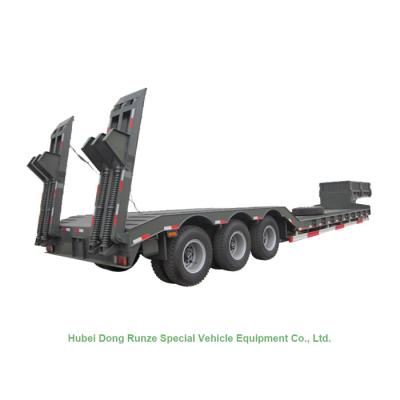 Cina Rimorchio della piattaforma di Lowbed dell'Tri asse di Lowboy del collo d'oca che trasporta l'escavatore pesante della gru a benna dell'attrezzatura in vendita