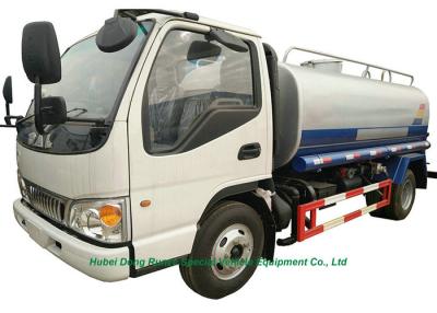 China JAC-van de het Waterdrager van de Wegwas de Vrachtwagen 5000L met de Sproeier van de Waterpomp voor Schone Waterlevering en Nevel Te koop